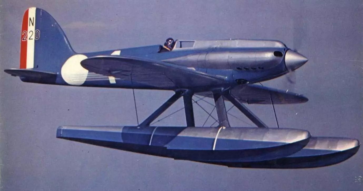 Største Supermarine. Supermarine S 5 racerfly og dens kopi. Storbritannia