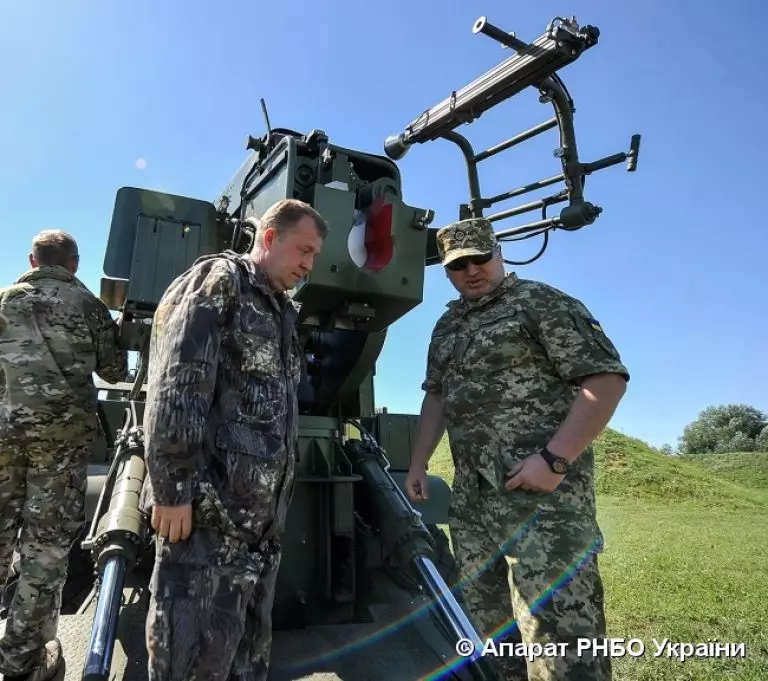 NATO bidean. Ukrainako 155 mm-ko Auto-propultsatutako Gabonak 2C22