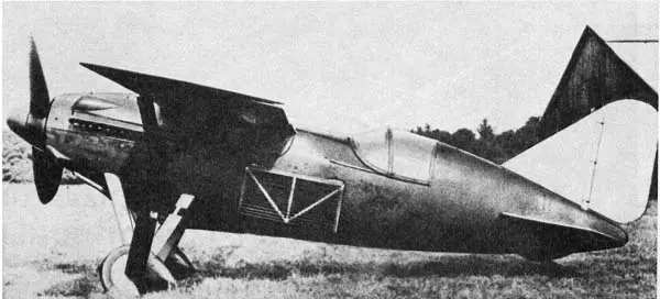 Balafirên pêşbaziyê yên Curtiss ji 1920-25. Modela Curtiss 22