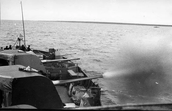 Các thiết giáp hạm Ladoga.
