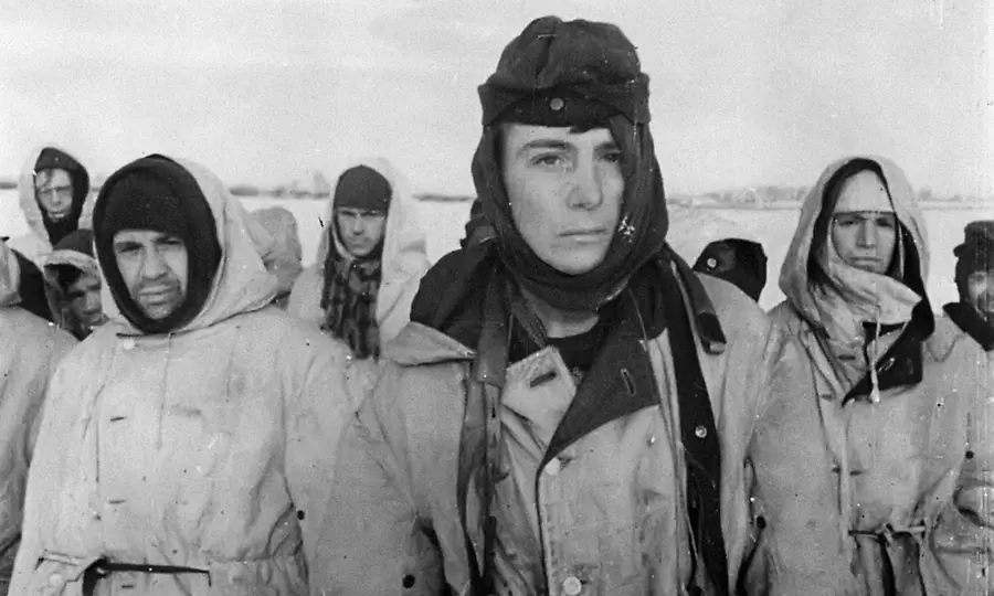 Soldats allemands pris en captivité à l'hiver de 1943 à l'URSS