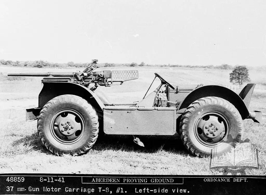 Перший з двох досвідчених зразків GMC T8, побудований Ford, серпень 1941 року
