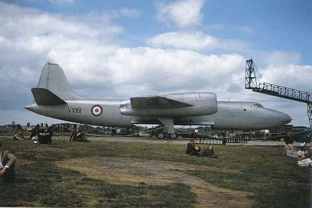 Zkušený bombardér Short S.A.4 Sperrin. Spojené království