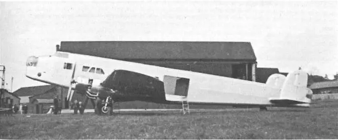 Prototypes fandriam-pahalemana maromaro. Baomba maty baomba / fitaterana A.W.23. fanjakana Mitambatra