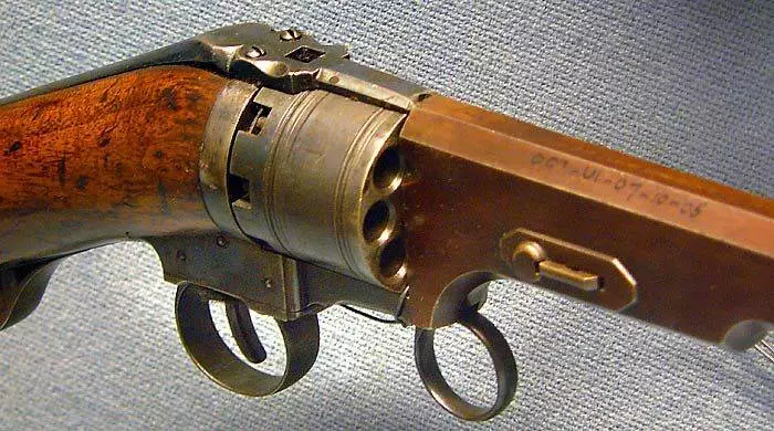 Revolving Rifle Colt "mei ring" - in populêr wapen fan 'e twadde seminoloarloch