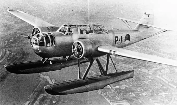 לאָזנ שווימען טאָרפּעדע באָמבער Fokker T-VIII W. נעטהערלאַנדס חלק 1
