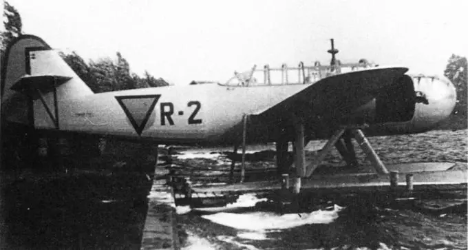 Pengebom torpedo terapung Fokker T-VIII W. Belanda Bahagian 1