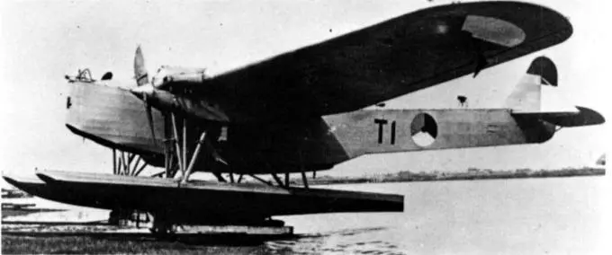 የደች የባህር ላይ ቦምብ ፍንዳታ Fokker T.IV የአስራ አምስት ዓመታት ሥራ