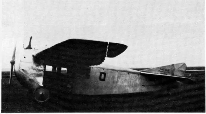 Focke-Wulf A.16 sərnişin təyyarəsi. Almaniya 2 hissə