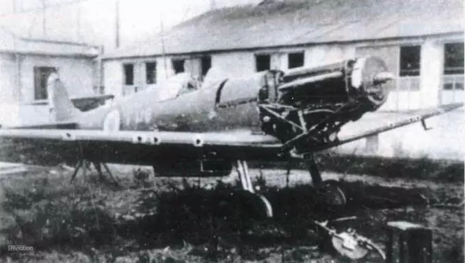 Tofotofoina i Farani. Fighter Supermarine Spitfire Mk I Vaega 2