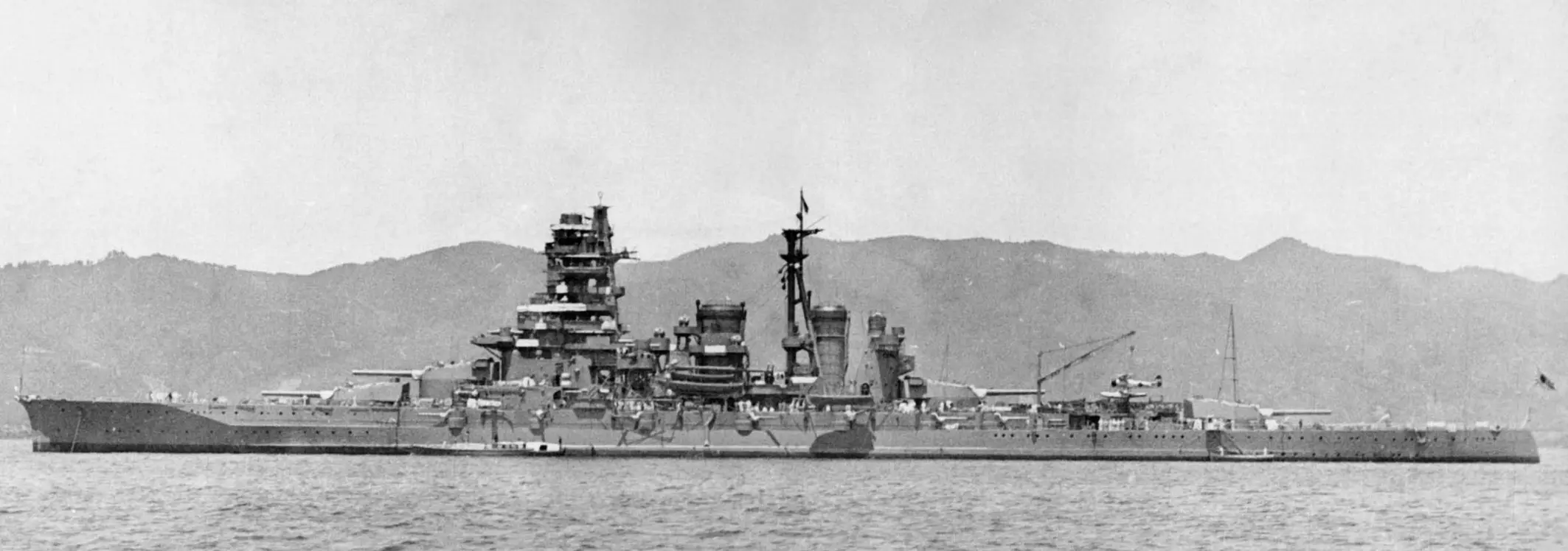 1937年5月，蘇科烏灣的線性巡洋艦“kirisima”。來自作者的集合的照片