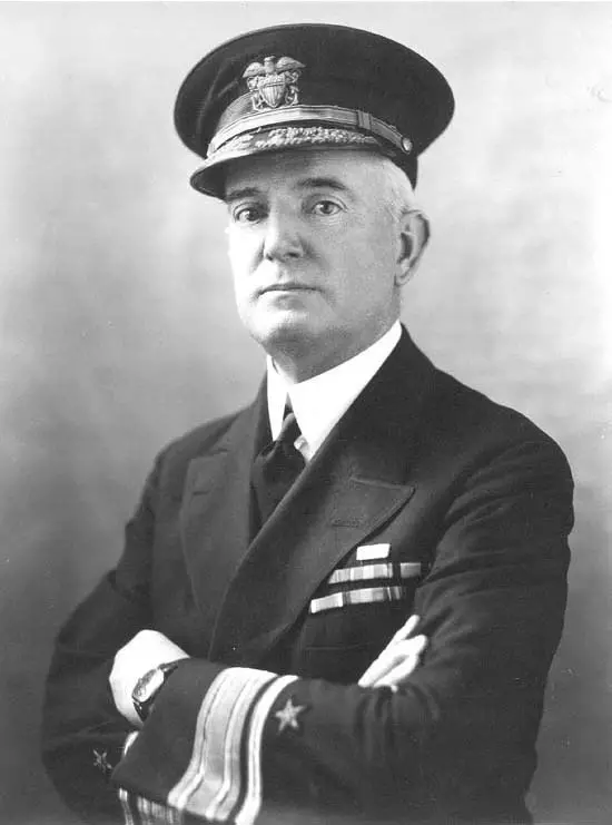 Tarybos admirolas William Moffett. Šaltinis - en.wikipedia.org.