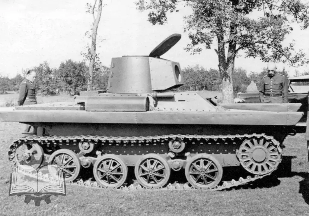 À l'été 1937, les tests de chars ont commencé. Au moment où il avait déjà l'air quelque peu dépassé