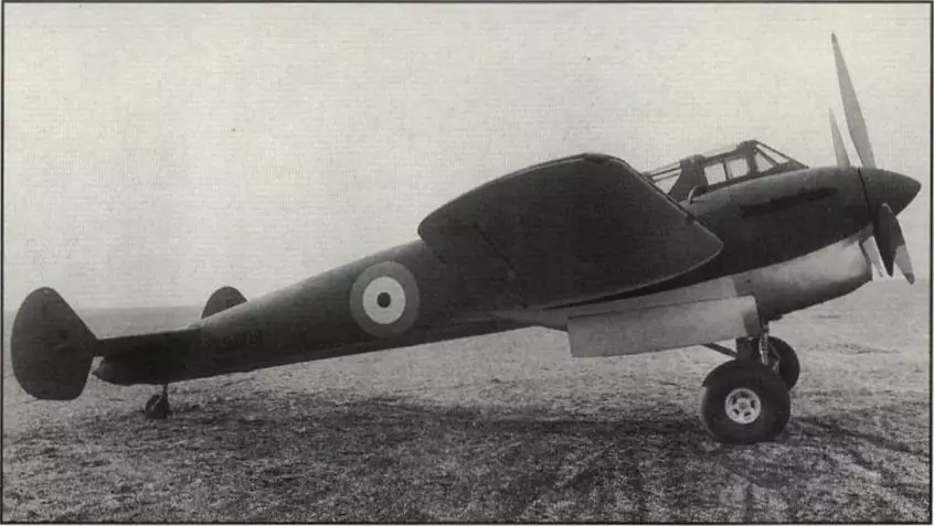 Izkušeni težki borec Gloster F.9 / 37. Združeno kraljestvo