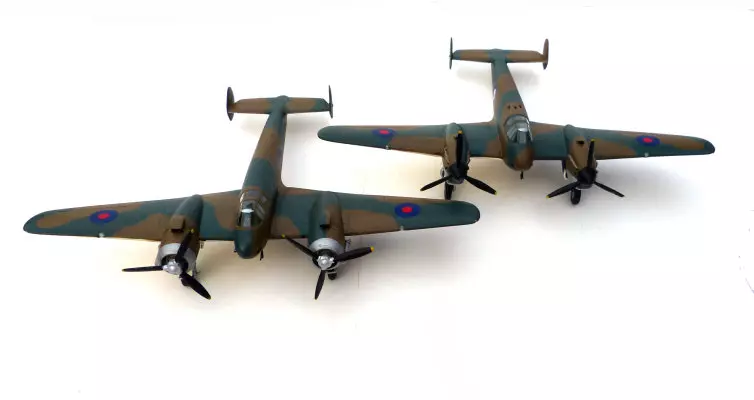 Izkušeni težki borec Gloster F.9 / 37. Združeno kraljestvo