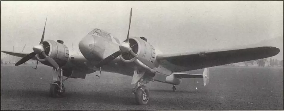 Erfaren heavy fighter Gloster F.9 / 37. Det Forenede Kongerige