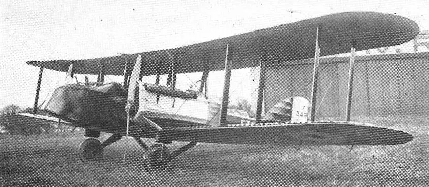 Pembom berpengalaman Avro 533 Manchester. Britania Raya