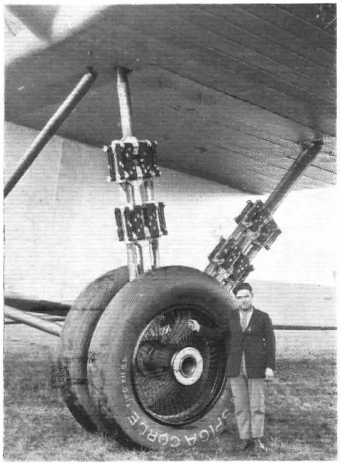 Ti ni iriri eru bombu Caproni 90 P.B .. Italy