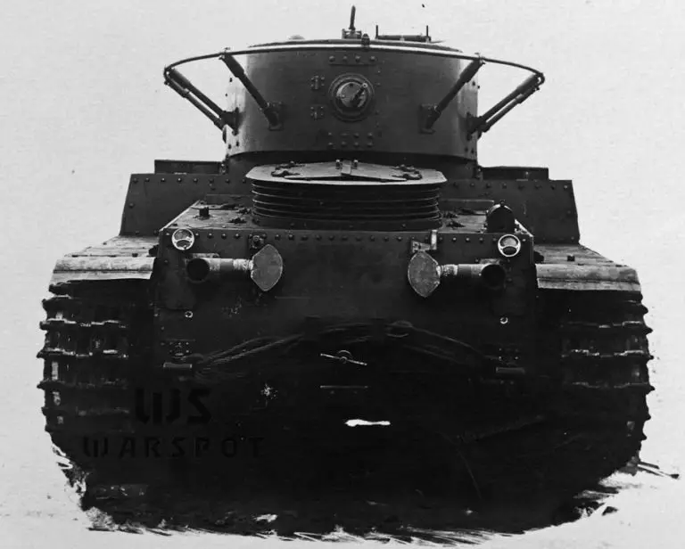Podobnie jak inne radzieckie czołgi z połowy lat 30., T-46 otrzymał surowe mocowanie karabinu maszynowego.