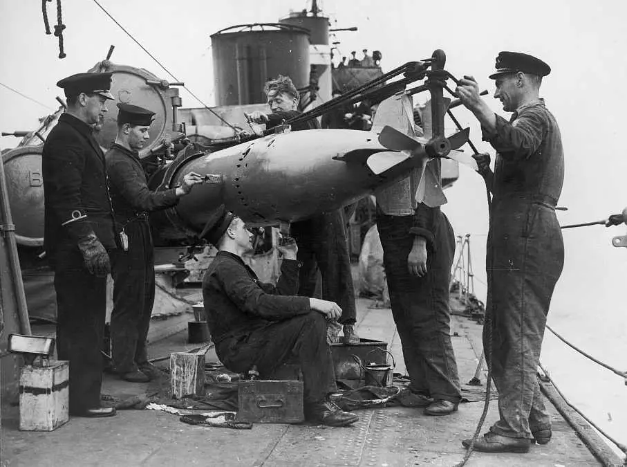 Köp syrlar bilen kolbasa. 21-dýuým torpedo rnf mark-211 1911