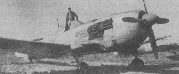 Onye na-alụ ọgụ dị elu 中 島 キ 87 (Nakajima Ki-87). Japan