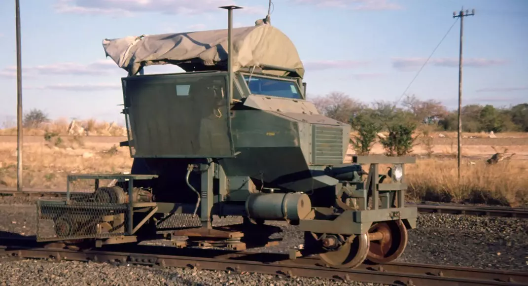 Krieg in Rhodesien: Minen auf Eisenbahnen