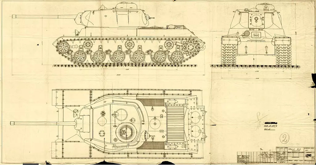 Paralleelselt töötati välja IS variant 85 mm kahuriga S-31. Alguses oli tal kõrgem prioriteet.