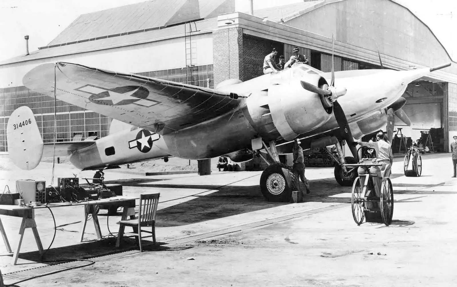 Angrebsfly Beechcraft XA-38 Grizzly, eksperimentel, USA, 1944