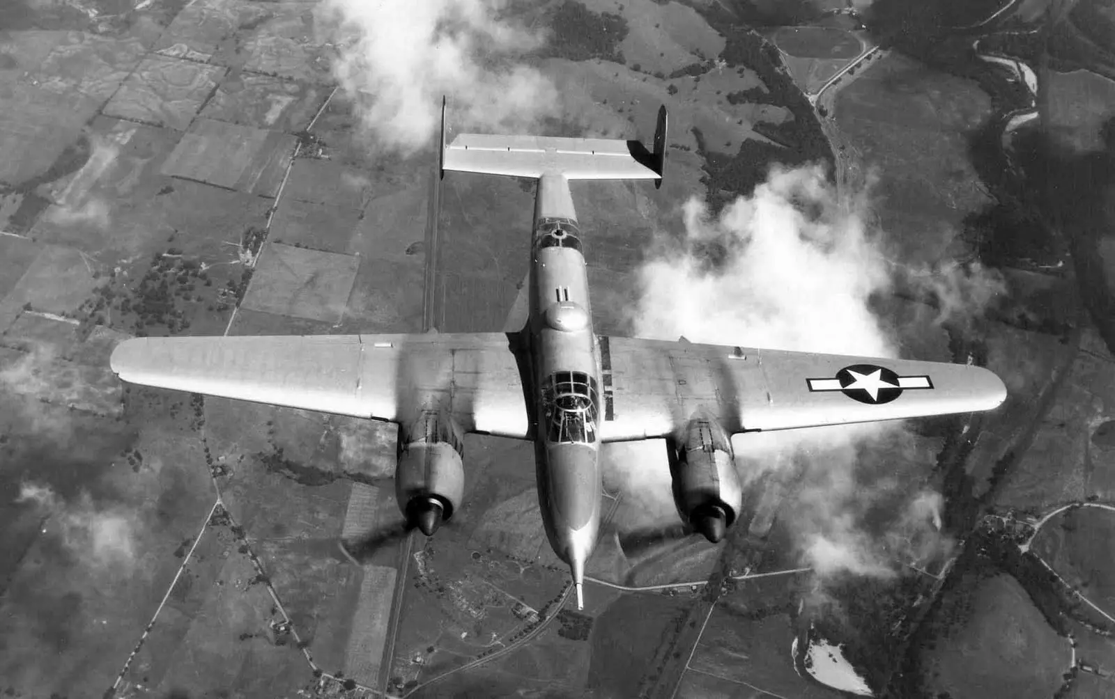 Angreb fly Beechcraft XA-38 Grizzly, USA, 1944