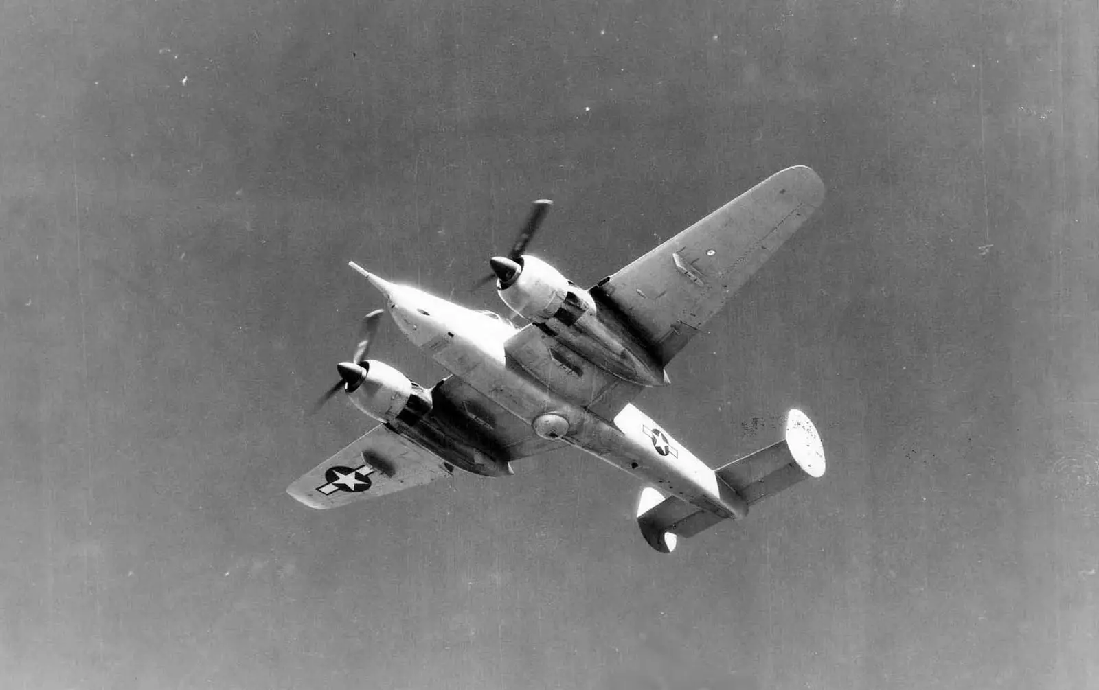 Angreb fly Beechcraft XA-38 Grizzly, USA, 1944