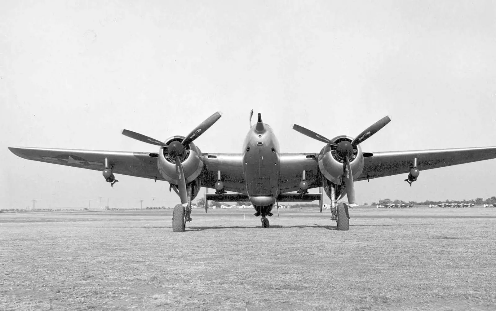 Атакуващи самолети Beechcraft XA-38 Grizzly, САЩ, 1944 г.