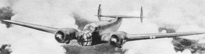Erlieft mëttelfristeg Bomber a Rekognitiounsflugzeug Aero A-300. Tschechoslowakei Deel 1
