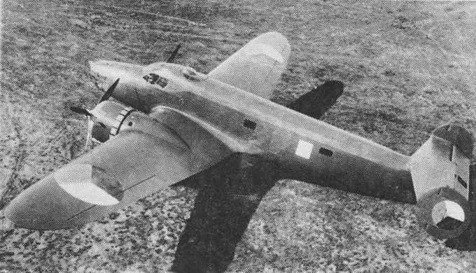 Avión bombardeiro e recoñecemento medio experimentado Aero A-300. Checoslovaquia Parte 1