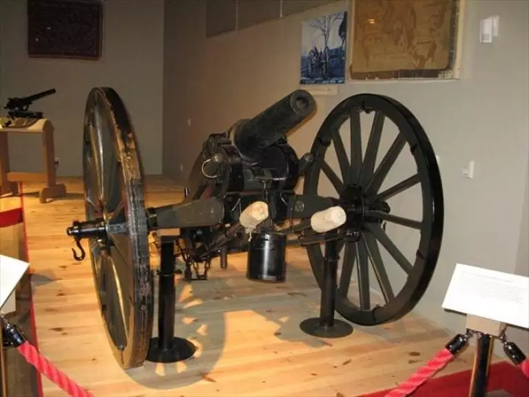 Το όπλο του Βιαρδά στο αμερικανικό στρατιωτικό μουσείο πυροβολικού στο Fort Sille, Οκλαχόμα