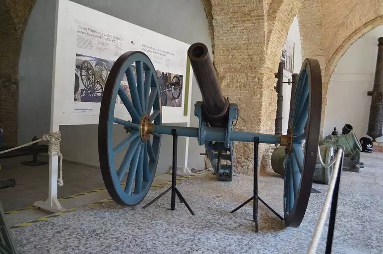 75-mm níocháin m1873 gunna, seachadta an Spáinn