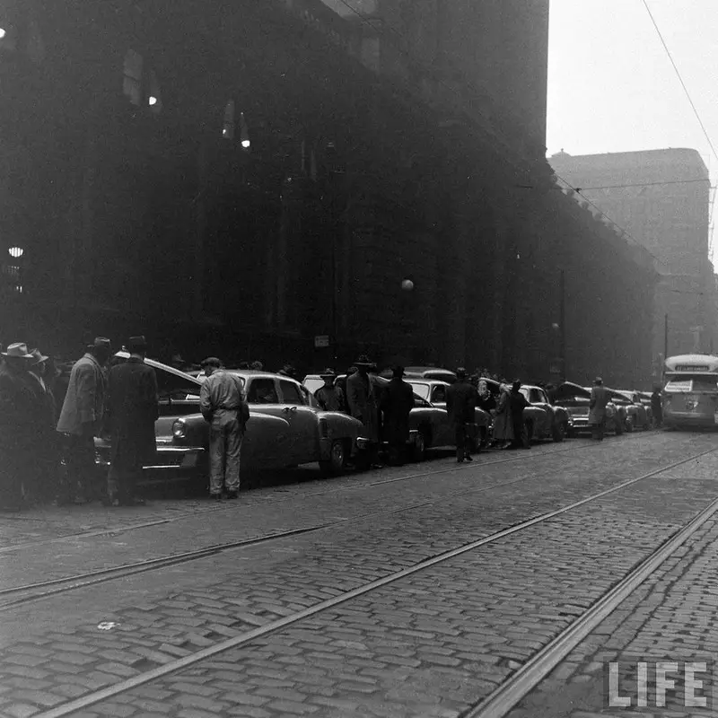 Présentation de la voiture de tourisme Tucker 48