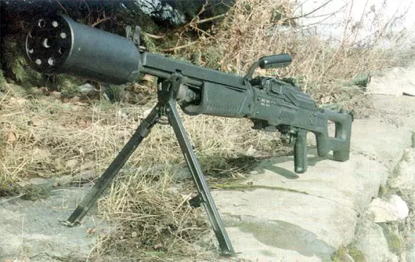 機関銃AEK-999「バナジャー」