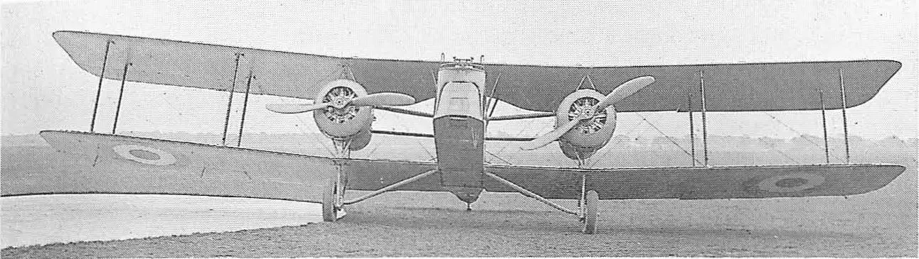 Tejribeli uzak aralyga bombaçy Boulton-Paul P.7 Bourges. Angliýa
