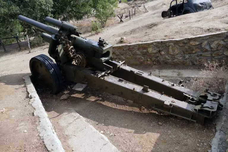 Escalfi de camp pesat de 150 mm alemany S.F.H. 18 - Amaga i sobrepès