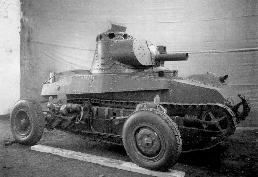 Räder-Raupen Kampfwagen M / 28, vairāk pazīstams kā Landsverk L-5. Tīra vācu attīstība 6 automašīnām Zviedrijā savāca tikai 2