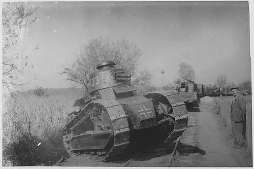 Ki sa ki te nan Wehrmacht la ak sa ki pa t 'nan Lame Wouj la (tank kaptire)