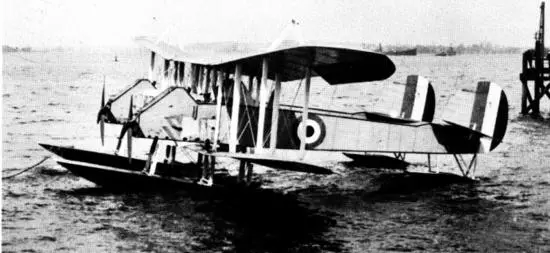 Inararibonye float torpedo bomber Ishami ryindege Ubwoko 1000. Ubwongereza