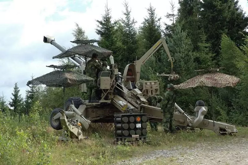 الجيش الهندي الراقص. أو عدم وجود SAU Bofors FH-77. السويد