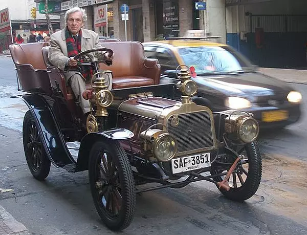 Одессалык автомобилисттер 1911 -ж. Адамдар жана машиналар.