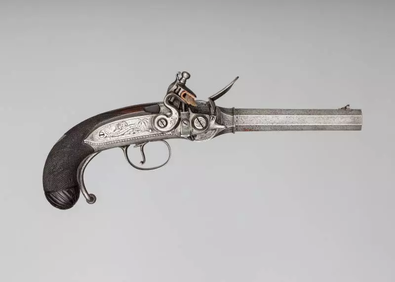 Lorentzoni 메커니즘이있는 플린트 잠금 장치가있는 권총. 1798-1799. Harvey Gunsmith Walken Mortimer. 뉴캐슬 앤더 라임, 1753-1819. 총은 넬슨 제독에 속한 것입니다. 크기 : 길이 36.8cm; 스템 길이 15.2cm. 구경 14 mm. 2925.7 메트로폴리탄 박물관, 뉴욕의 무게