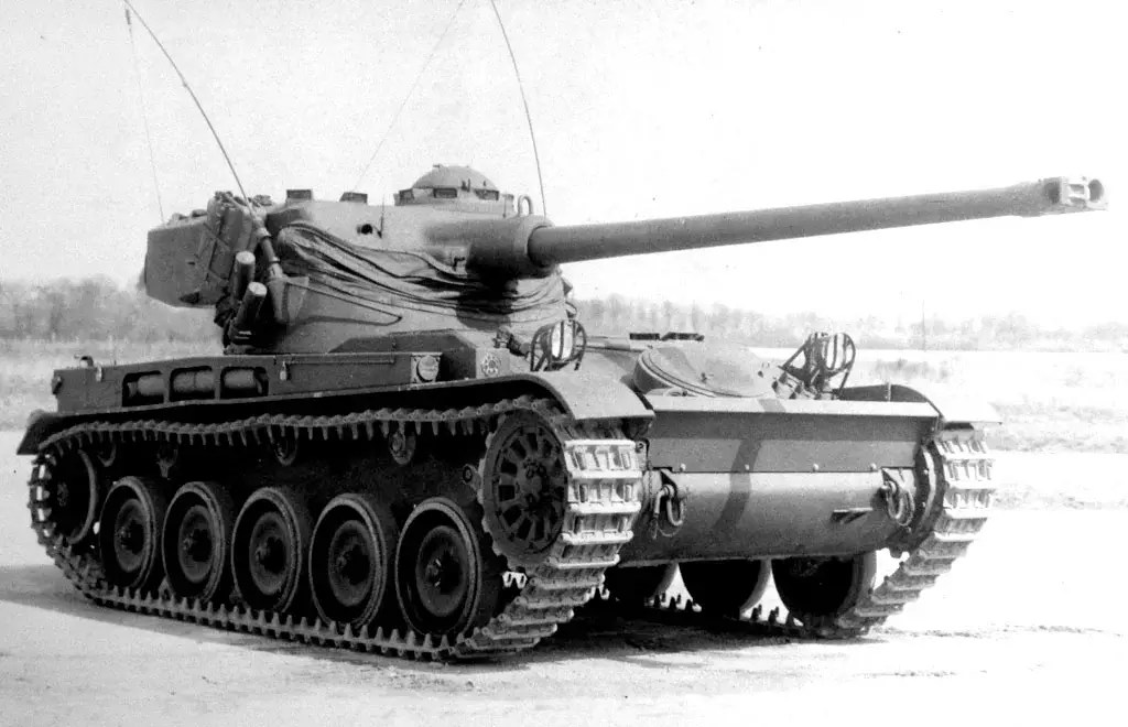 Em AMX 13 suficientemente e alemão e soluções técnicas americanas
