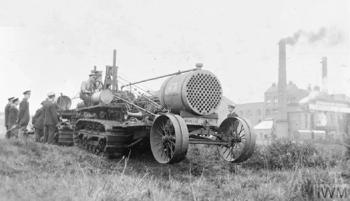 အဆုံးမှထွက်ပေါက်တစ်ခုမှထွက်ရန်ရှာပါ။ အပိုင်း 17. Landship Mark II ။ 1915. အမေရိကန် Caterpillars အပေါ်အင်္ဂလိပ် Tanya-pustter