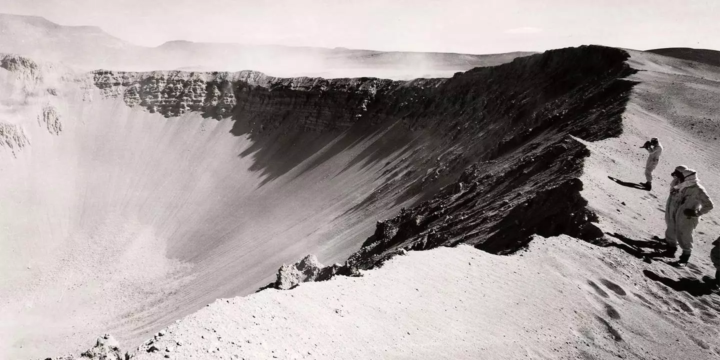 Crater tástála Ploughhare