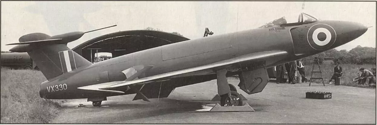 H.P.88, ko darbina Nene 1951. gada jūnijā - Supermarīna uzņemšana ir ļoti redzama