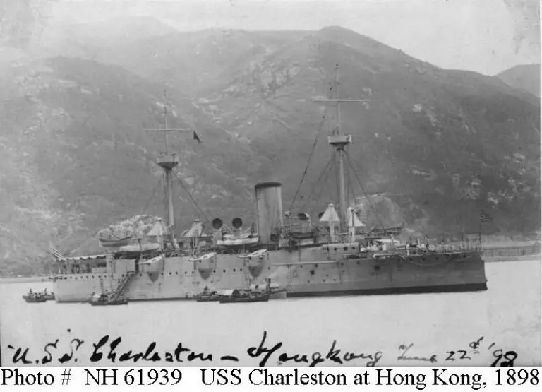 Britse school. Armored Cruiser Charleston (USS Charleston (C-2)). VS